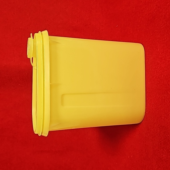 Tupperware | Kitchen | Tupperware Liquidjuicedry Storage Container ...